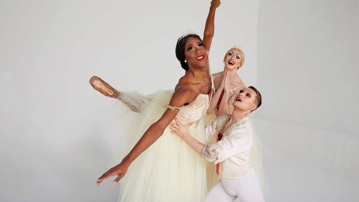 Les Ballets Trockadero de Monte Carlo: une compagnie de ballet masculine qui casse les codes ...