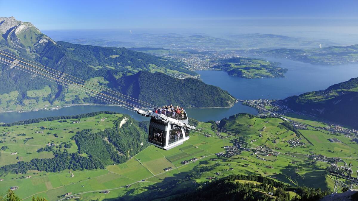 15 balades dépaysantes autour d’un téléphérique | Illustré