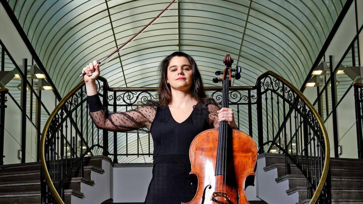 Estelle Revaz: «Mon violoncelle m’a permis de traverser ce tsunami ...