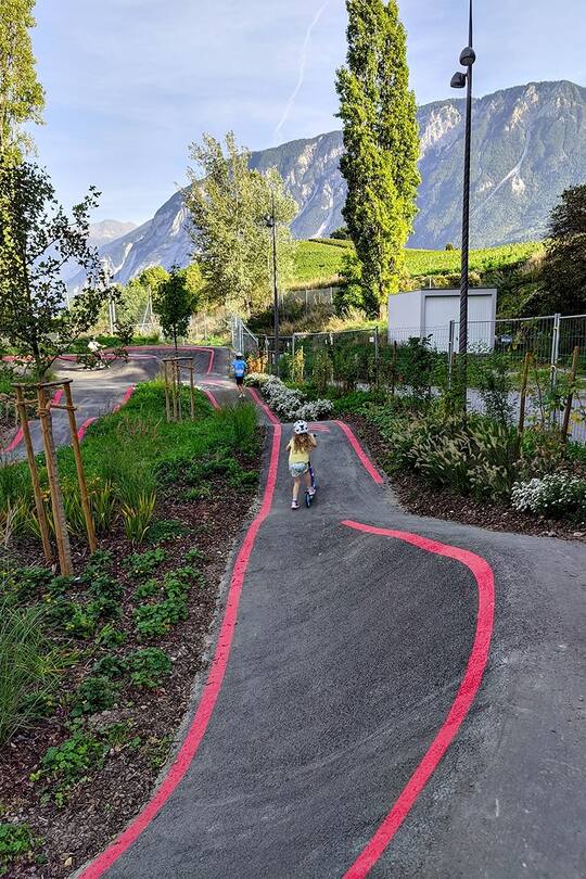 Balade panoramique sur la vallée du Rhône | Illustré