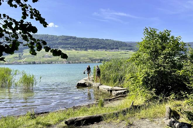 15 balades avec baignade autour des îles en Suisse | Illustré