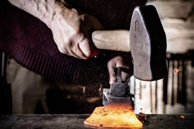 Le forgeron de Notre-Dame de Paris | Illustré